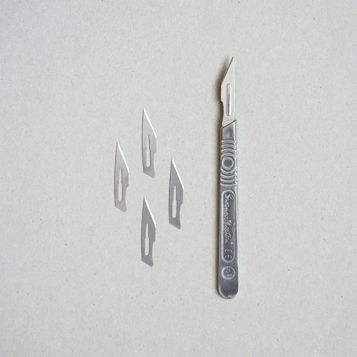 London Centre for Book Arts – Scalpel Handle with 5 Blades
